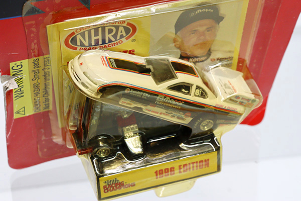 ミニカーショップ ケンボックス 1/64スケール★8500★Racing car(白/黒) Vern Moats 1996 PREMIER ...